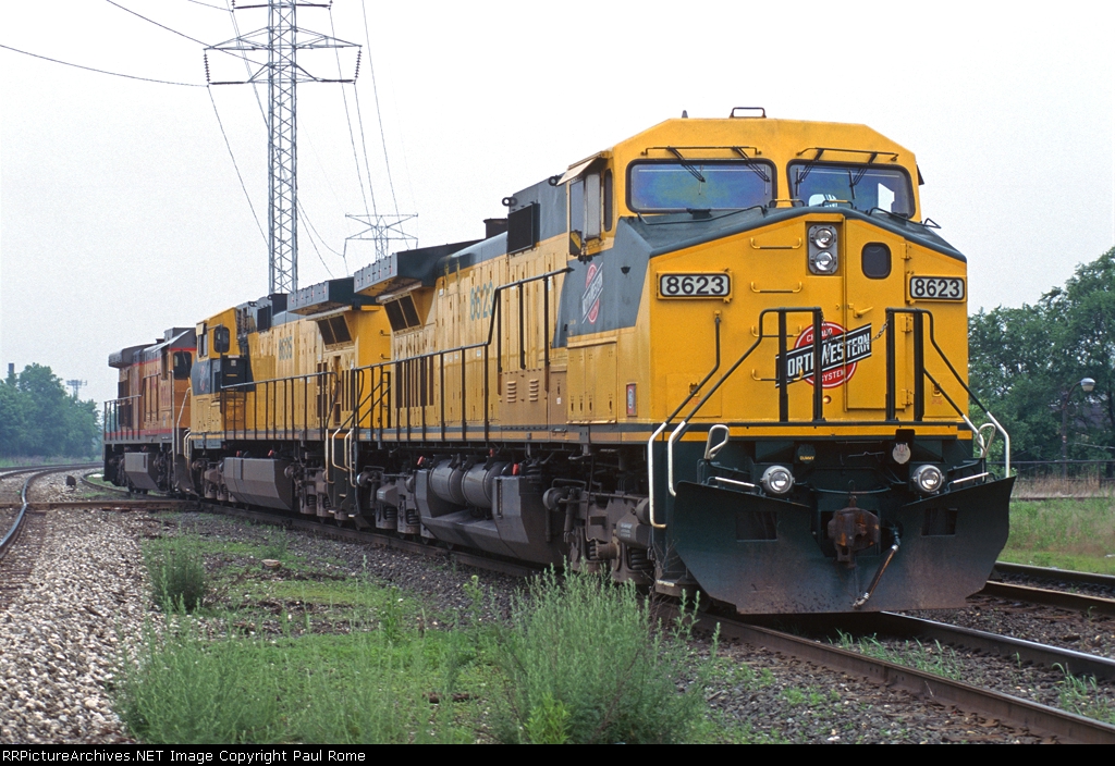 C&NW 8623 - 8635, GE C44-9W light power move working east on the Conrail at 26th Street
